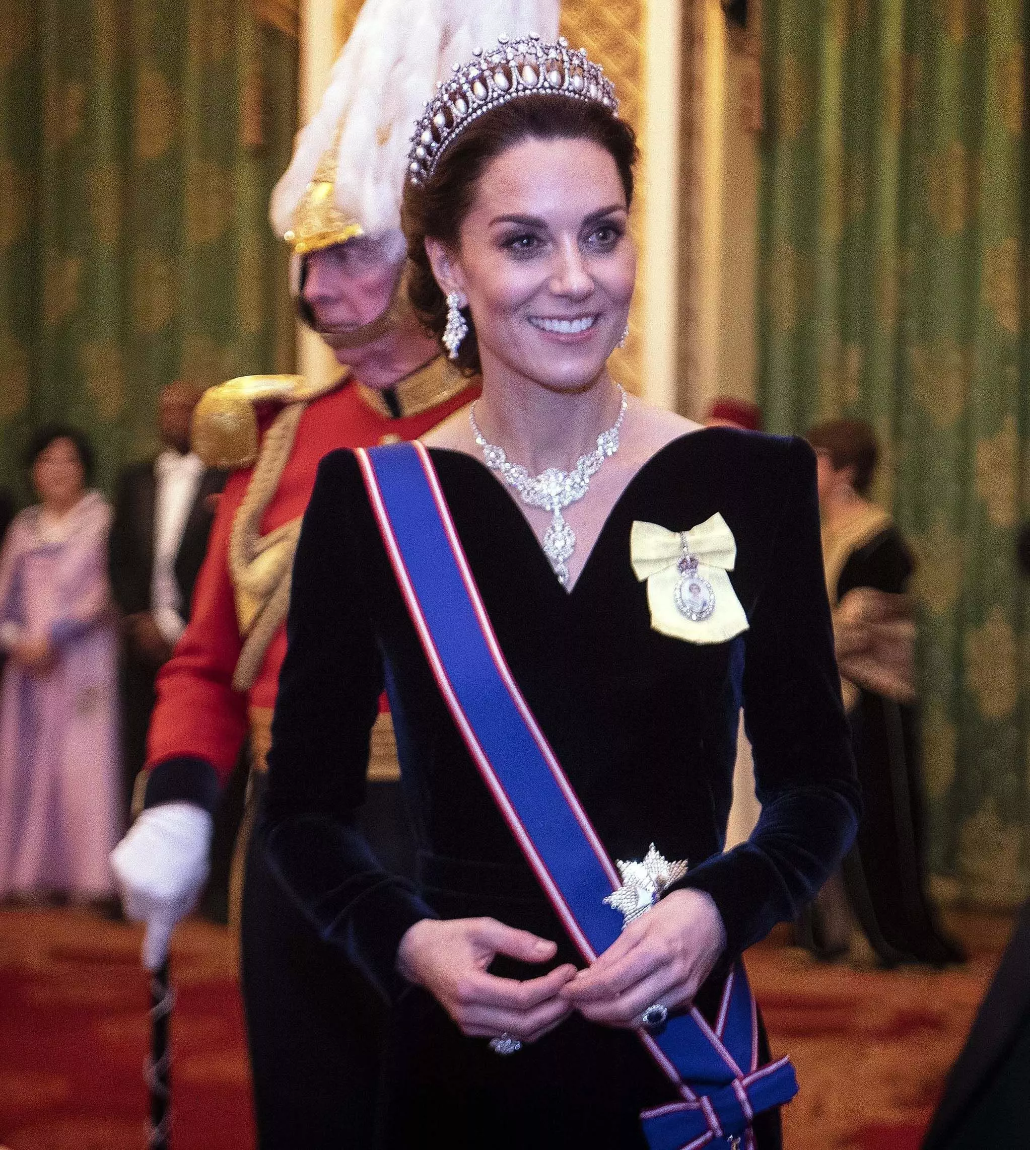 Kate Middleton pariază pe tiara preferată a soacrei ei, Lady Di