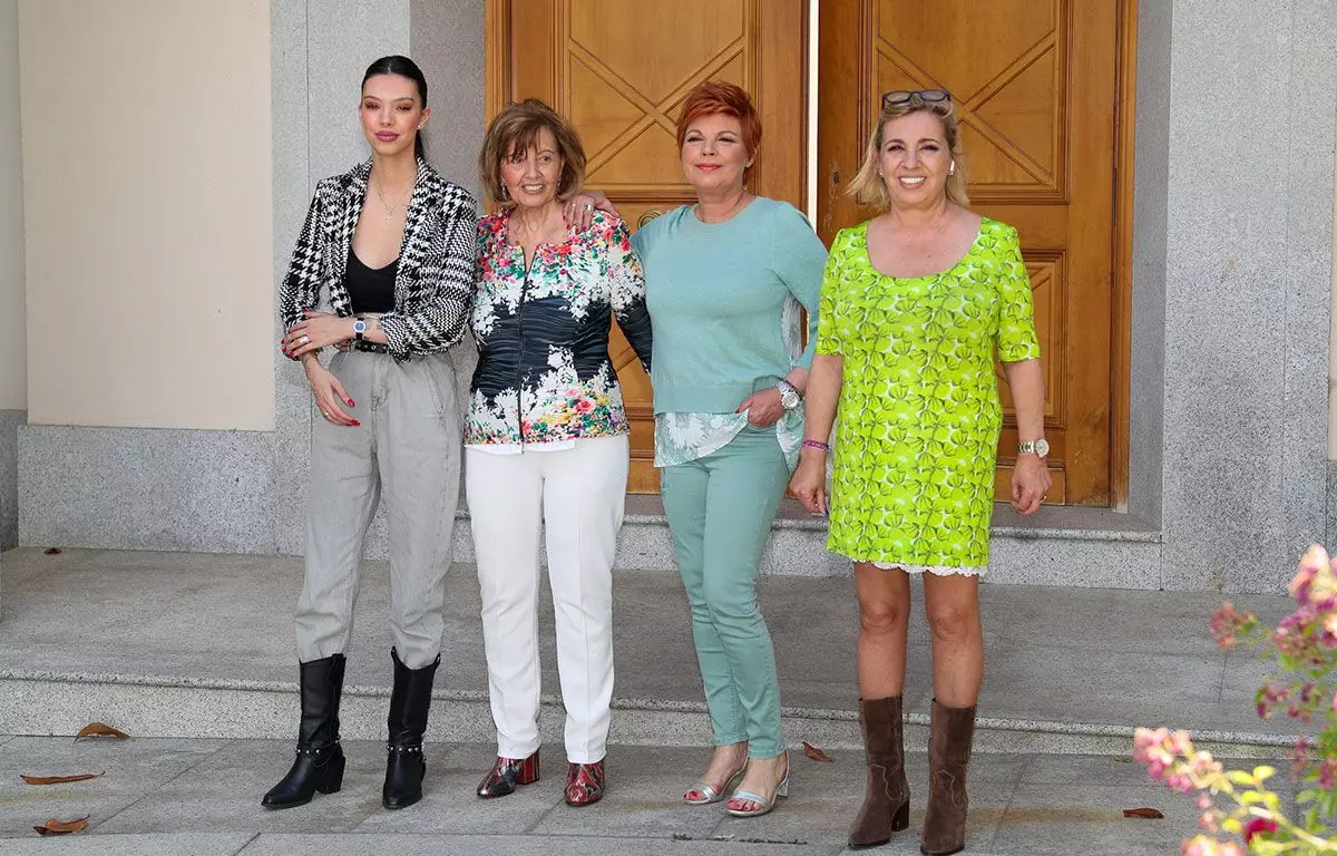María Teresa Campos e as súas fillas poderían dar o salto ao cine